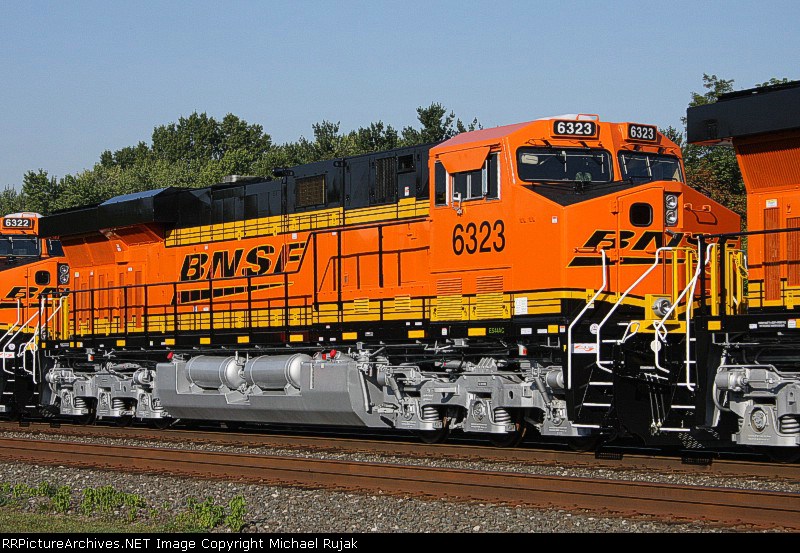 BNSF 6323